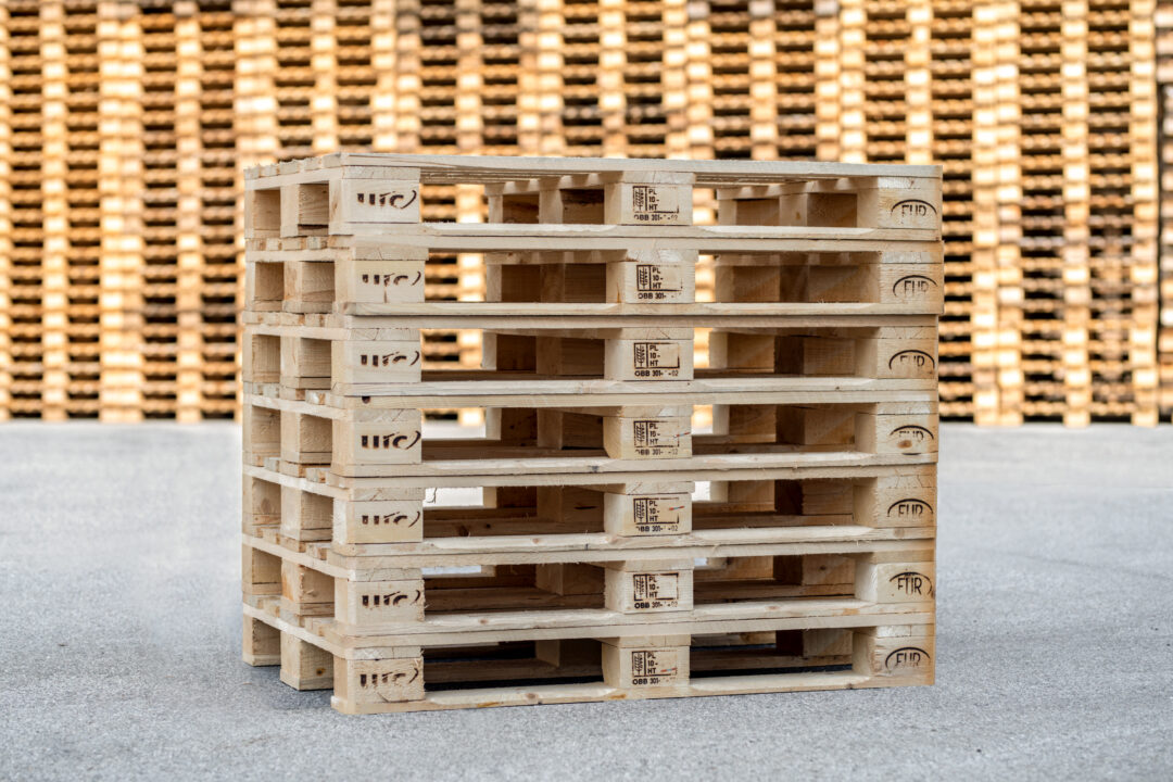 Paletten - ÖKO-RANCH Pfreimd