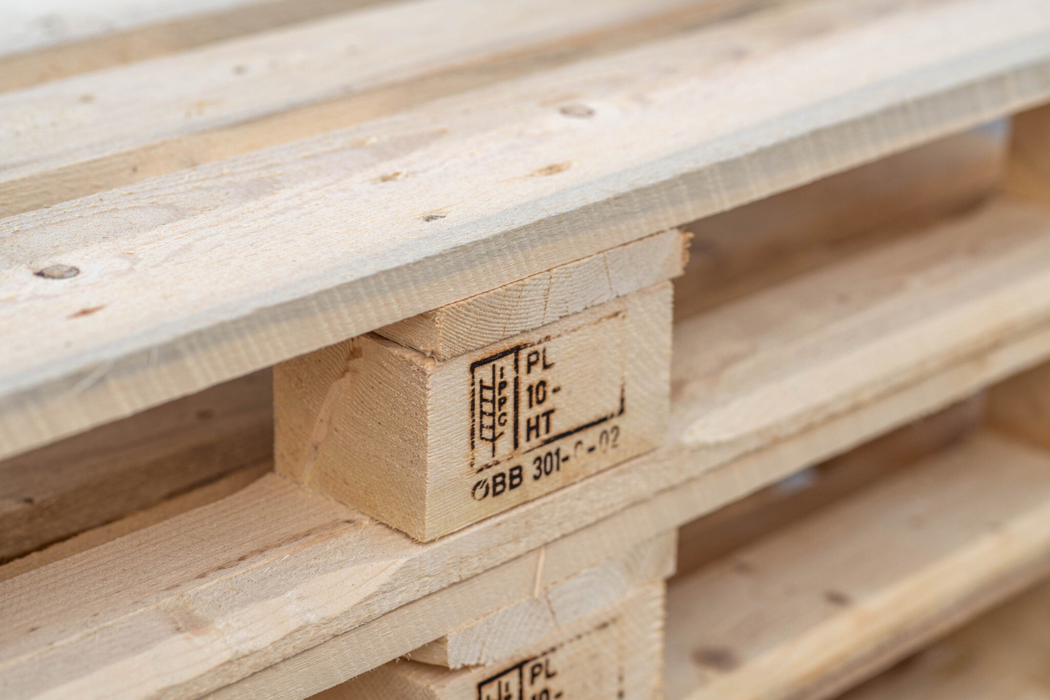 Paletten - ÖKO-RANCH Pfreimd